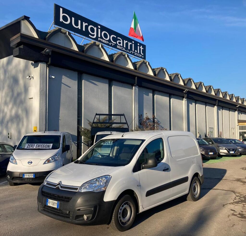 Noleggio Furgoncini Cargo