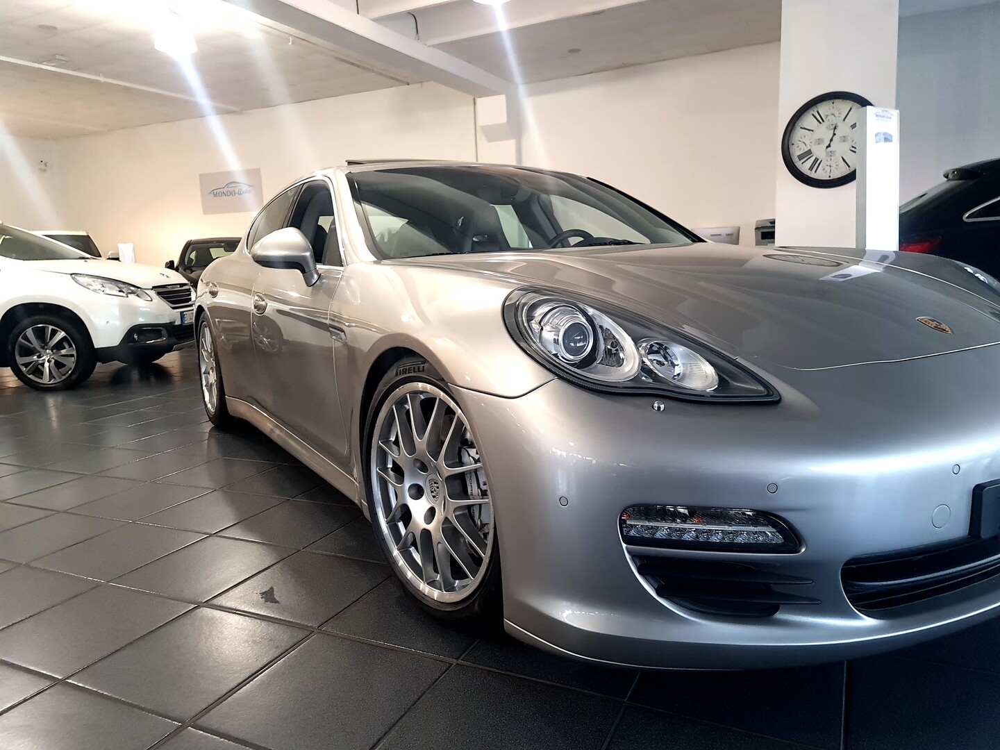 Mondo Auto SRL - Home